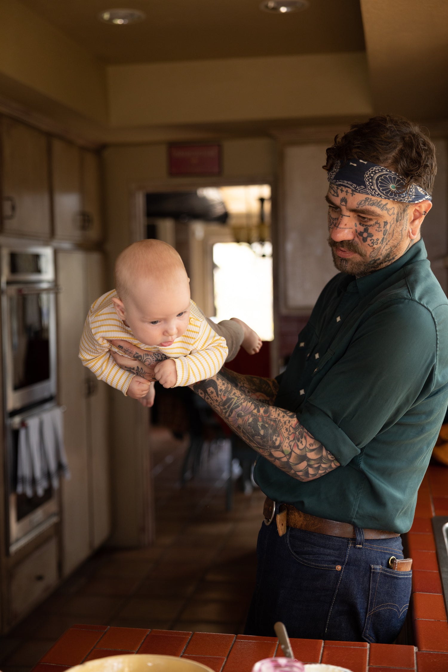 Christopher Mansfield & Baby Moody's Harmonious Life || THE FRINGE by Baby Tula – Baby Tula US